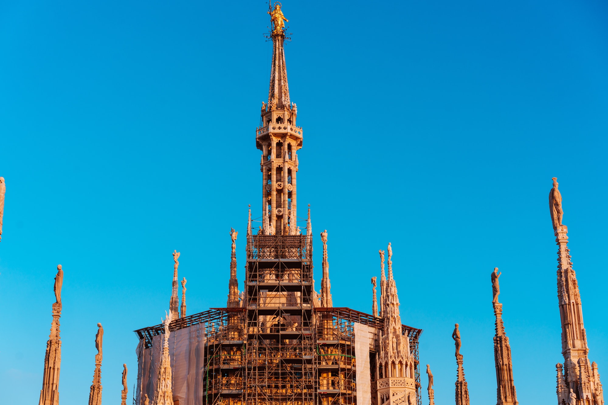 The Psychology of Roof Shapes: How Roof Styles Reflect Architectural ...